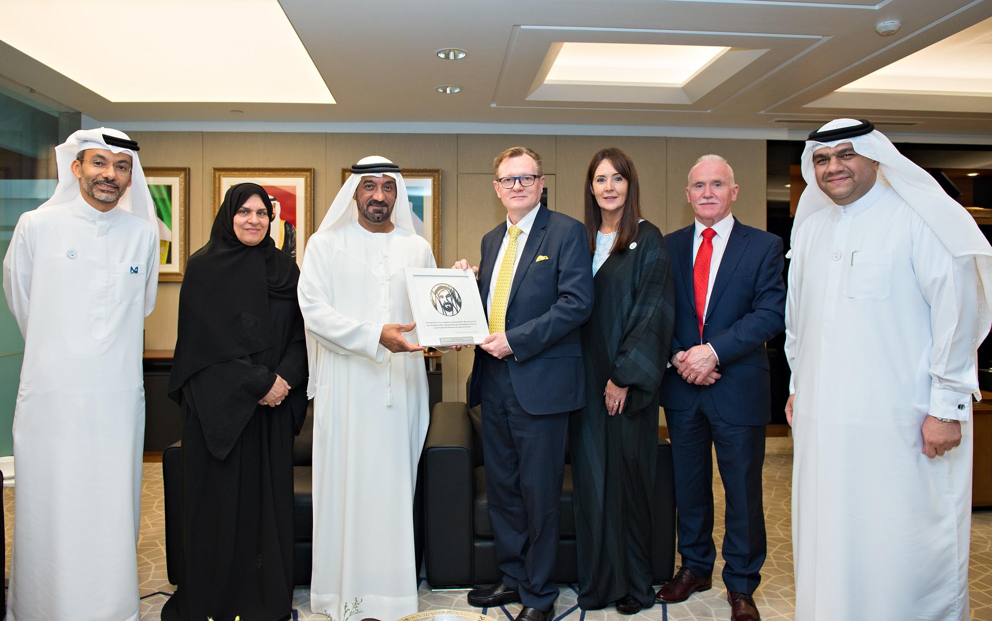 His Highness Sheikh Ahmed bin Saeed Al Maktoum receives the President ...